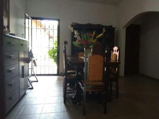 Casa à venda 3 Quartos, 1 Suite, 2 Vagas, 760M², Jardim Residencial Doutor Lessa, Pindamonhangaba