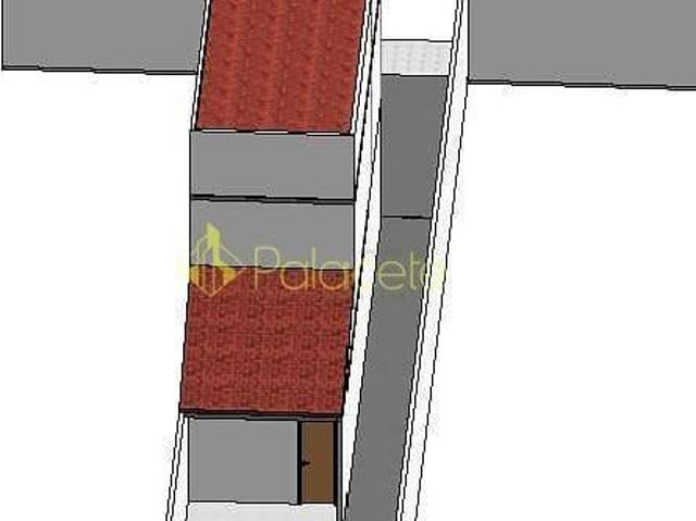 Casa à venda 3 Quartos, 1 Suite, 2 Vagas, 130.5M², Parque São Domingos, Pindamonhangaba SP