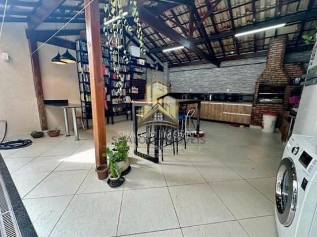 Casa à venda 3 Quartos, 1 Suite, 2 Vagas, 180M², Parque Xangri La, Contagem