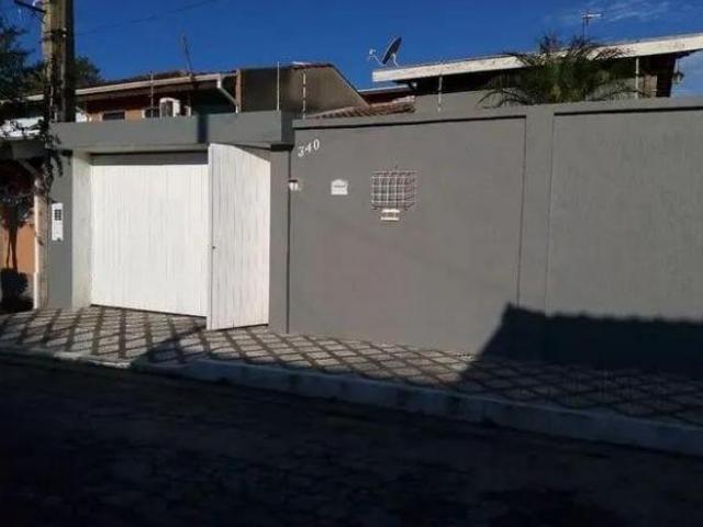 Casa à venda 3 Quartos, 1 Suite, 2 Vagas, 250M², Aterrado, Tremembé SP