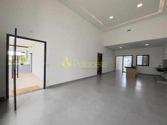 Casa à venda 3 Quartos, 1 Suite, 2 Vagas, 250M², Guedes, Tremembé SP Morada do Visconde