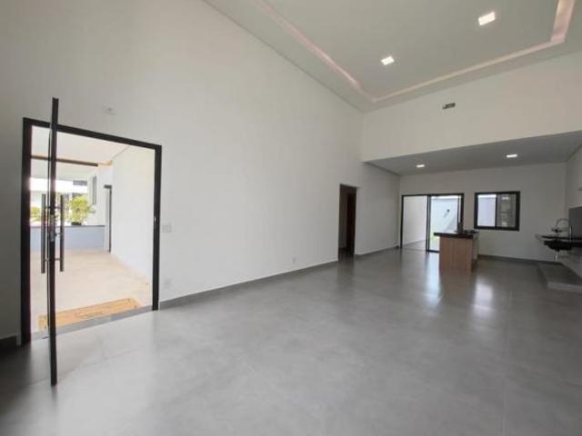 Casa à venda 3 Quartos, 1 Suite, 2 Vagas, 250M², Guedes, Tremembé SP | Morada do Visconde