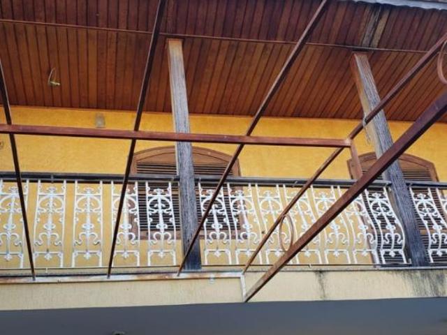Casa à venda 3 Quartos, 1 Suite, 2 Vagas, 250M², Jardim da Luz, Taubaté SP