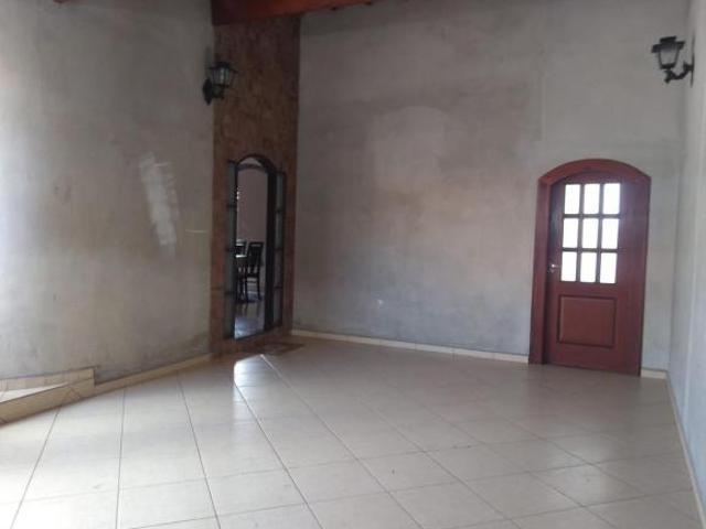 Casa à venda 3 Quartos, 1 Suite, 2 Vagas, 250M², Vila Menino Jesus, Caçapava SP