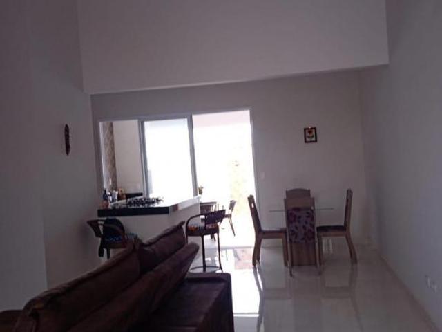 Casa à venda 3 Quartos, 1 Suite, 2 Vagas, 260M², Caminho Novo, Tremembé SP