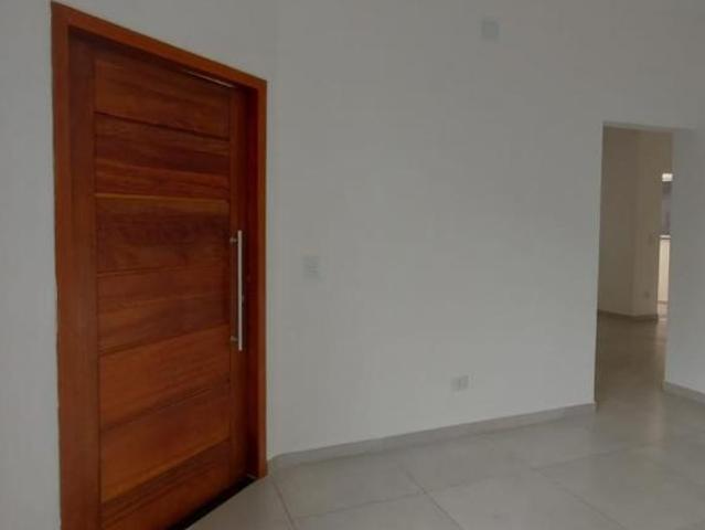 Casa à venda 3 Quartos, 1 Suite, 2 Vagas, 271M², Condomínio Village do Sol, Pindamonhangaba SP | C