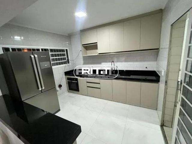 Casa à venda 3 Quartos, 1 Suite, 2 Vagas, 300M², Jardim New York, Campinas SP