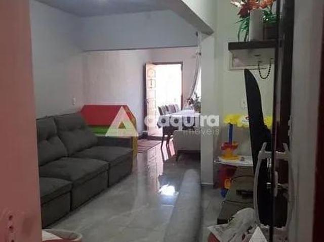 Casa à venda 3 Quartos, 1 Suite, 2 Vagas, Uvaranas, Ponta Grossa PR