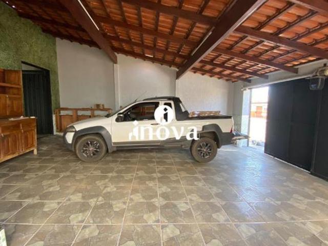 Casa à venda, 3 quartos, 1 suíte, 2 vagas, Elza Amui I Uberaba/MG