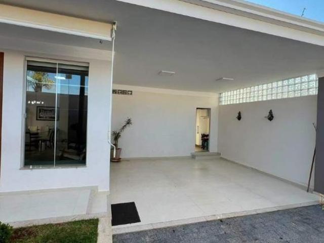 Casa à venda, 3 quartos, 1 suíte, 2 vagas, Morada Nova Patrocínio/MG