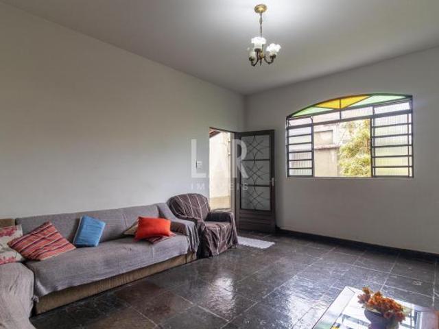 Casa à venda, 3 quartos, 1 suíte, 2 vagas, Ouro Preto Belo Horizonte/MG