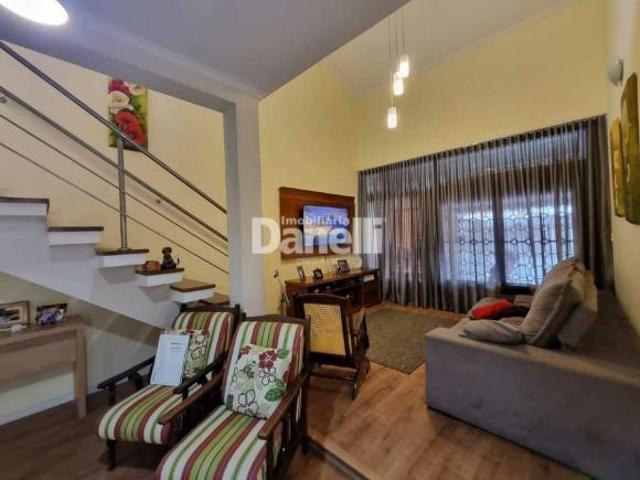 Casa à venda, 3 quartos, 1 suíte, 2 vagas, Parque São Luís Taubaté/SP