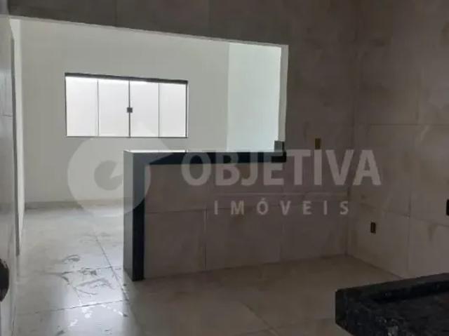 Casa à venda, 3 quartos, 1 suíte, 2 vagas, residencial flamboyant uberlandia/mg