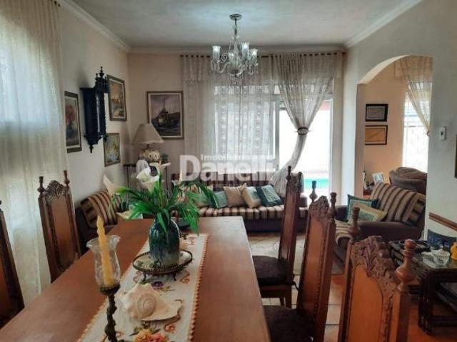 Casa à venda, 3 quartos, 1 suíte, 2 vagas, Santa Rita Taubaté/SP