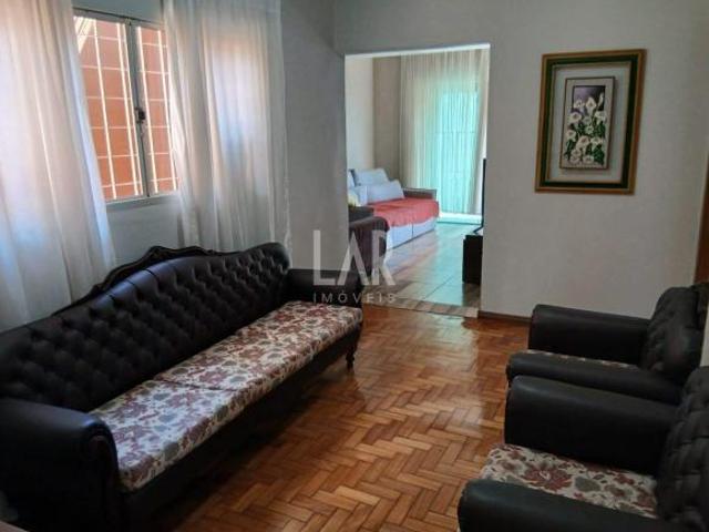 Casa à venda, 3 quartos, 1 suíte, 2 vagas, Sagrada Família Belo Horizonte/MG