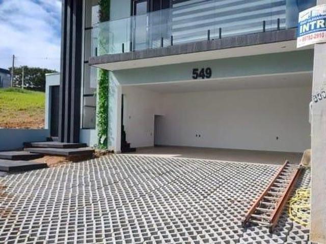 Casa à venda 3 Quartos, 1 Suite, 4 Vagas, 250M², Caçapava Velha, Caçapava SP | Condomínio Reserva