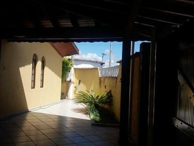 Casa à venda 3 Quartos, 1 Suite, 4 Vagas, 267.35M², Santana, Pindamonhangaba SP