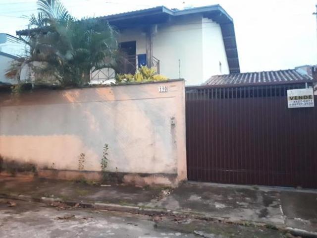 Casa à venda 3 Quartos, 1 Suite, 4 Vagas, 300M², Residencial Comercial Vila Verde, Pindamonhangaba
