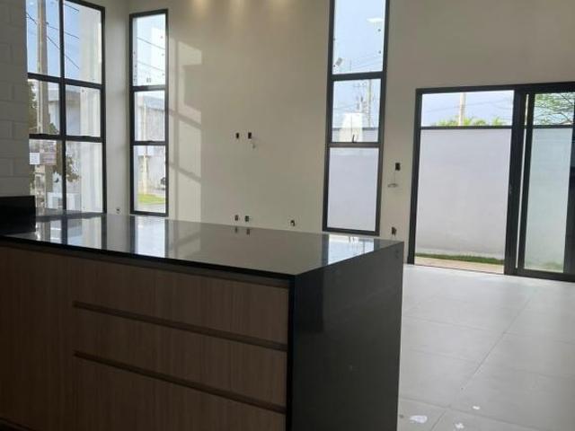 Casa à venda 3 Quartos, 1 Suite, 4 Vagas, 305.28M², Residencial Bardan, Taubaté SP | Residencial B