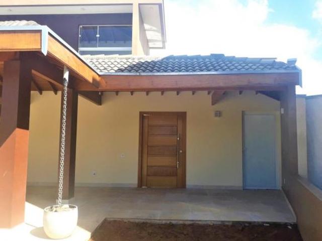 Casa à venda 3 Quartos, 1 Suite, 4 Vagas, 373.13M², Parque São Luís, Taubaté SP | Residencial Jato