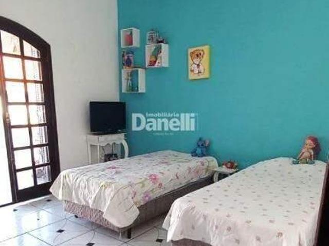 Casa à venda, 3 quartos, 1 suíte, 4 vagas, Campos Elíseos Taubaté/SP