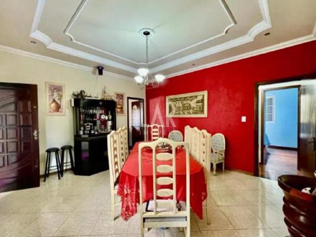 Casa à venda, 3 quartos, 1 suíte, 4 vagas, Castelo Belo Horizonte/MG