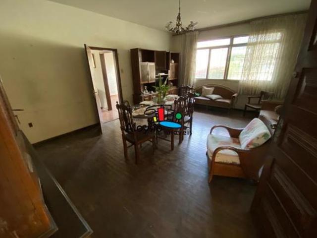 Casa à venda, 3 quartos, 1 suíte, 4 vagas, Centro Sete Lagoas/MG