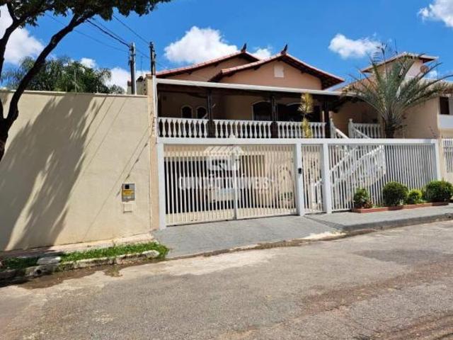 Casa à venda, 3 quartos, 1 suíte, 4 vagas, CENTRAL PARQUE Contagem/MG
