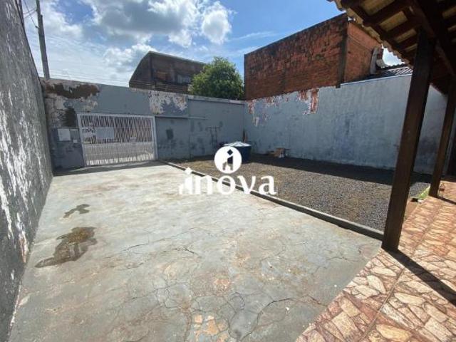 Casa à venda, 3 quartos, 1 suíte, 4 vagas, Elza Amui I Uberaba/MG