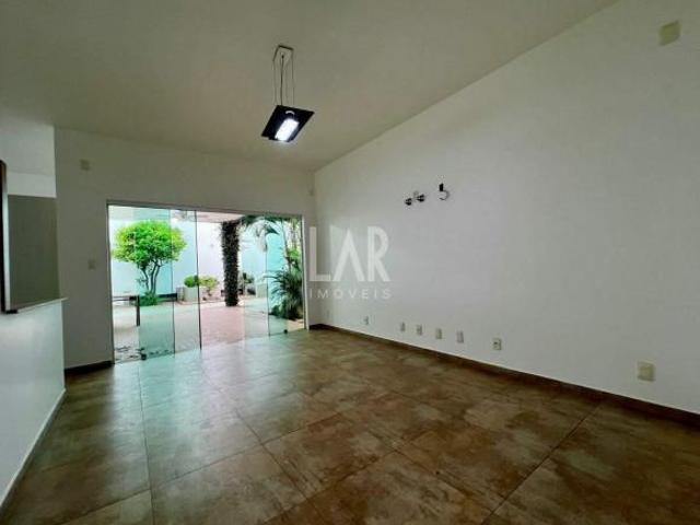 Casa à venda, 3 quartos, 1 suíte, 4 vagas, Fonte Grande Contagem/MG