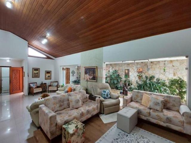 Casa à venda, 3 quartos, 1 suíte, 4 vagas, Jardim São Caetano São Caetano do Sul/SP