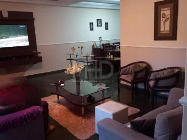 Casa à venda, 3 quartos, 1 suíte, 4 vagas, Jardim Santo André/SP