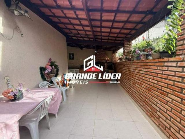 Casa à venda, 3 quartos, 1 suíte, 4 vagas, Novo Eldorado Contagem/MG