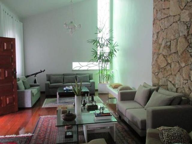 Casa à venda, 3 quartos, 1 suíte, 4 vagas, Santa Lúcia Belo Horizonte/MG
