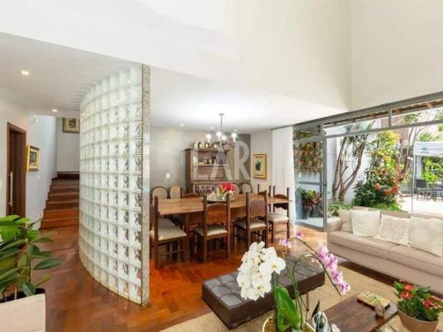 Casa à venda, 3 quartos, 1 suíte, 4 vagas, Santa Lúcia Belo Horizonte/MG