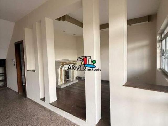 Casa à venda, 3 quartos, 1 suíte, 4 vagas, Santa Rita de Cássia Sete Lagoas/MG