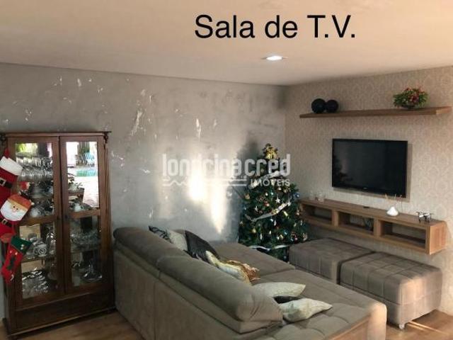 Casa à venda 3 Quartos, 1 Suite, 5 Vagas, 400M², Lindóia, Londrina PR