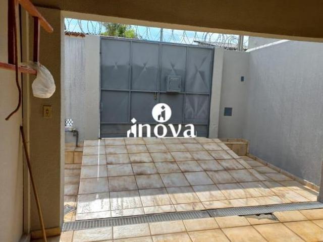 Casa à venda, 3 quartos, 1 suíte, 5 vagas, Vila Olímpica Uberaba/MG