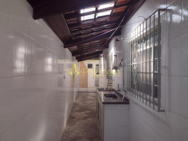 Casa à venda 3 Quartos, 1 Suite, 6 Vagas, 255.2M², Chácara Tropical, Potim SP