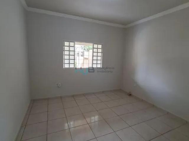 Casa à Venda 3 Quartos/ 1 Suíte Ibiporã Centro 120 m²