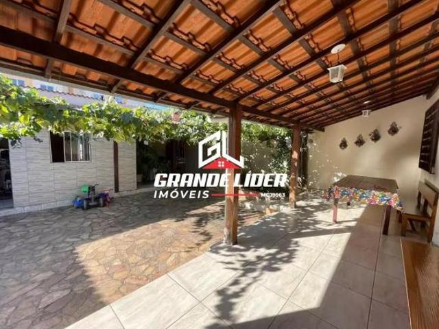 Casa à venda, 3 quartos, 1 vaga, Camargos Belo Horizonte/MG