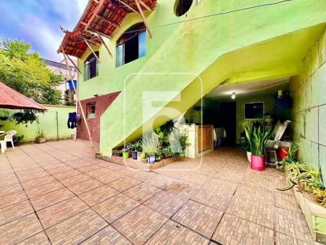 Casa à venda, 3 quartos, 1 vaga, Centro Jeceaba/MG