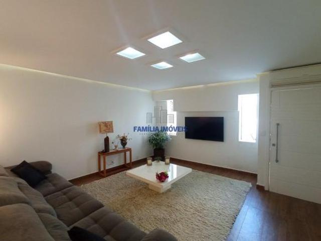 Casa à venda 3 quartos 2 suítes edícula Vila Belmiro Santos/SP
