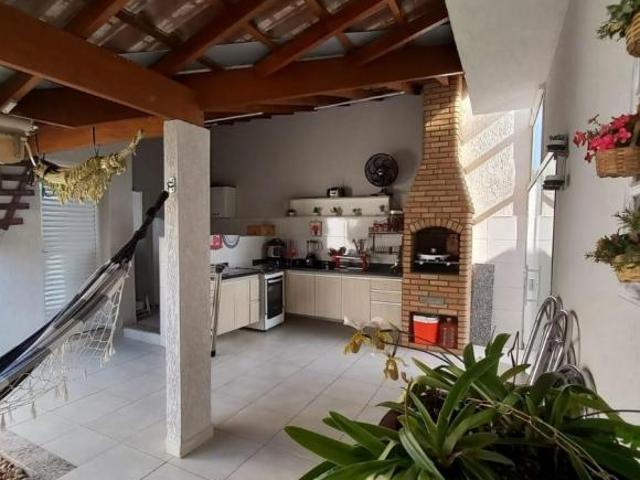 Casa à venda 3 Quartos, 2 Suites, 179M², Piracangaguá, Taubaté SP | Condomínio Ouroville