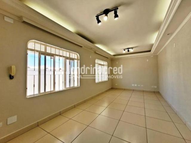 Casa à venda 3 Quartos, 2 Suites, 2 Vagas, 200M², Conjunto Habitacional Alexandre Urbanas, Londrina