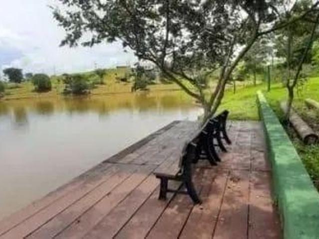 Casa à venda 3 Quartos, 2 Suites, 2 Vagas, 814M², Caixa D&apos água, Taubaté SP | Campos do Conde Tauba