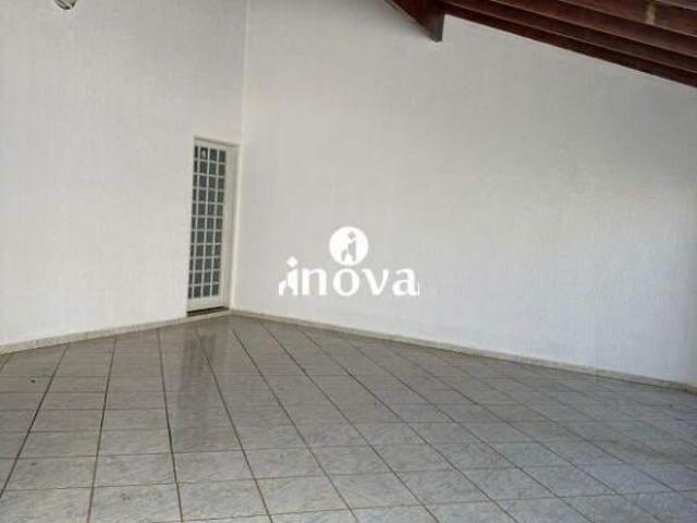Casa à venda, 3 quartos, 2 suítes, 2 vagas, Cidade Jardim Uberaba/MG