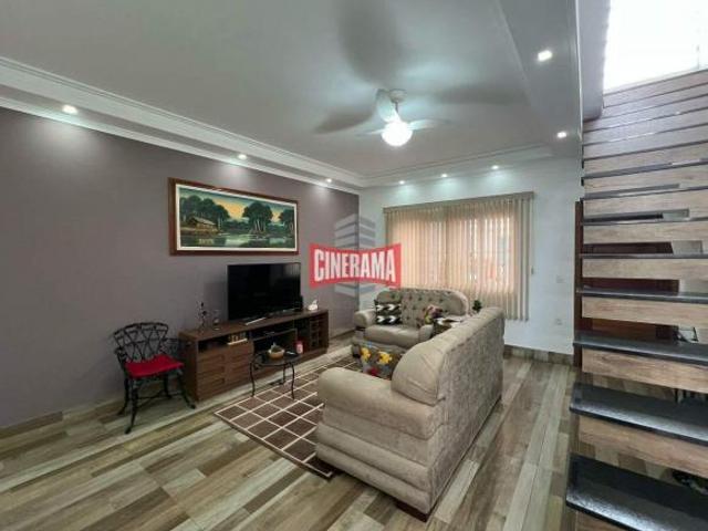 Casa à venda, 3 quartos, 2 suítes, 2 vagas, Olímpico São Caetano do Sul/SP
