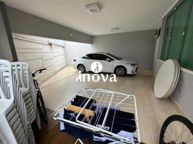 Casa à venda, 3 quartos, 2 suítes, 2 vagas, São José Parque Uberaba/MG
