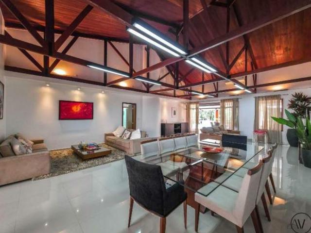 Casa à venda, 3 quartos, 2 suítes, 2 vagas, Setor de Habitações Individuais Sul Brasília/DF